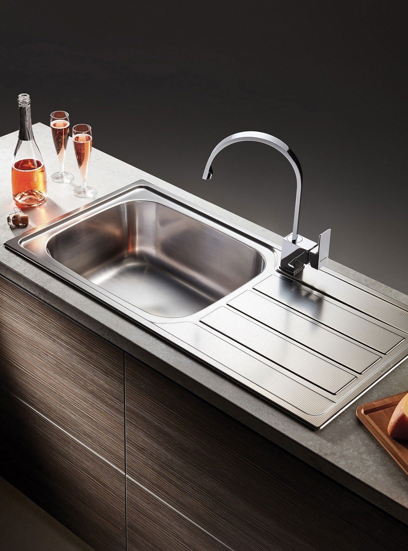 Chiuvete Pyramis - instalare pe blat